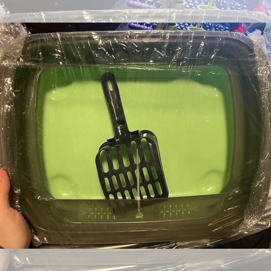 Кошачий лоток с бортиками и лопаткой