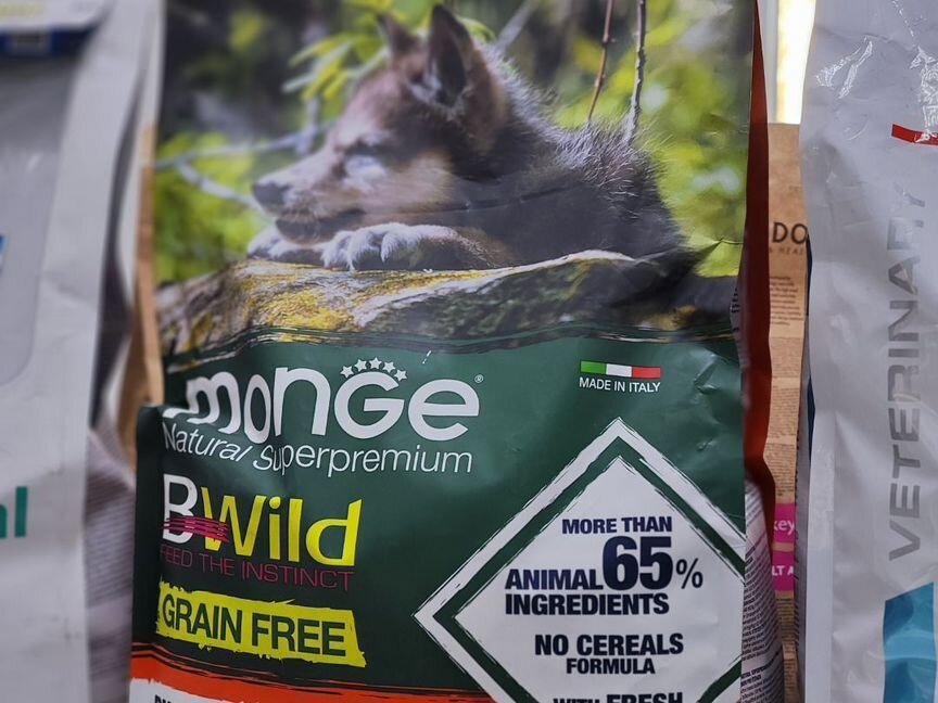 Просрок Корм для собак monge bwild для щенков