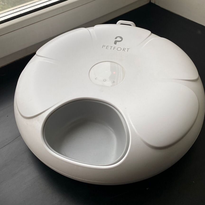 Автоматическая кормушка для животных Petfort