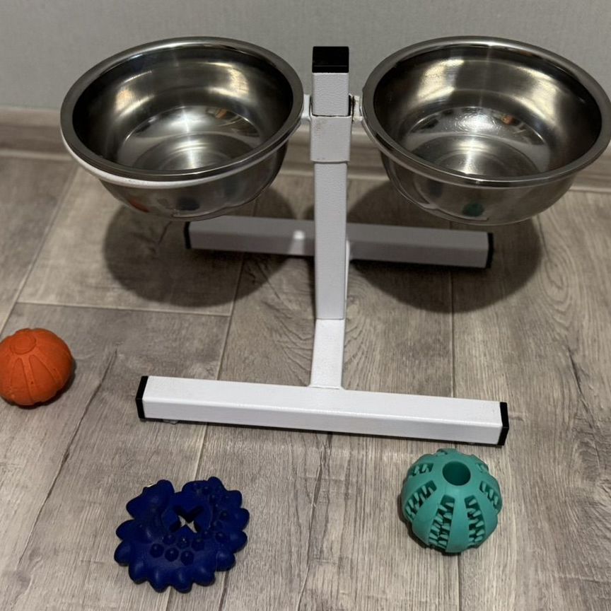 Миски на подставке для собак