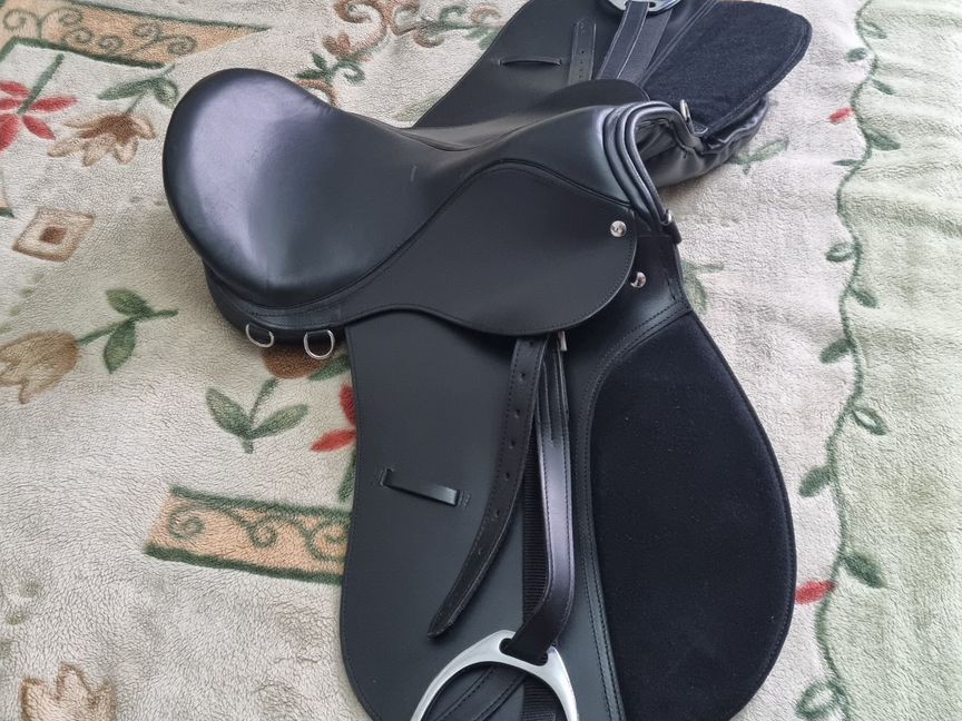 Седло для лошади