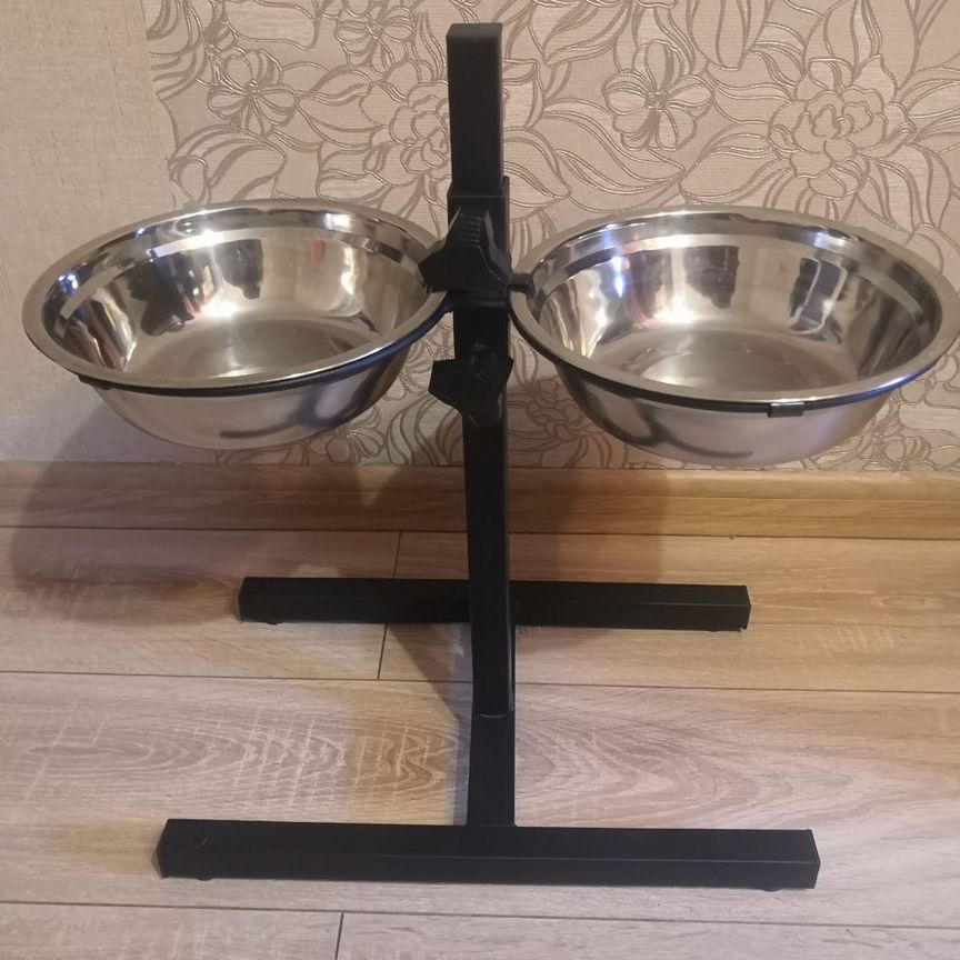 Миски на подставке для собак