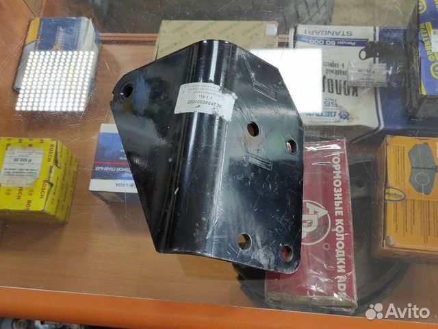 Кронштейн двигателя Газон Некст левый купить в Сызрани ГАЗ (Горьковский ...