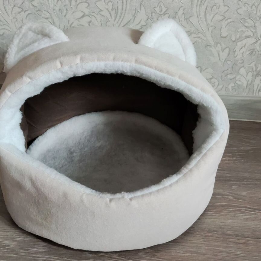 Лежанка для кошек