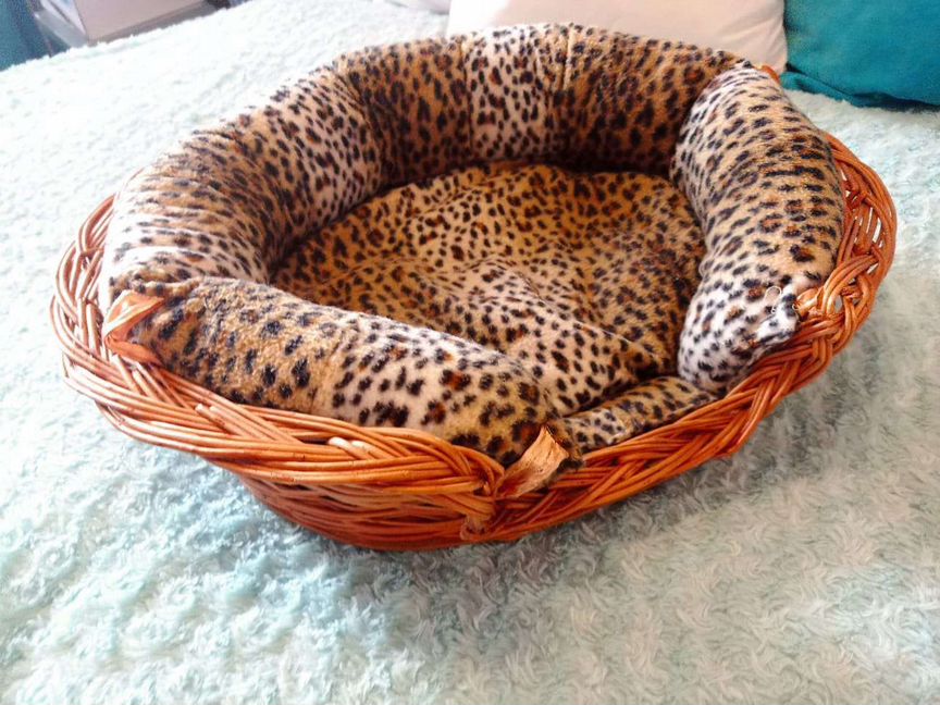 Лежанка для кошек