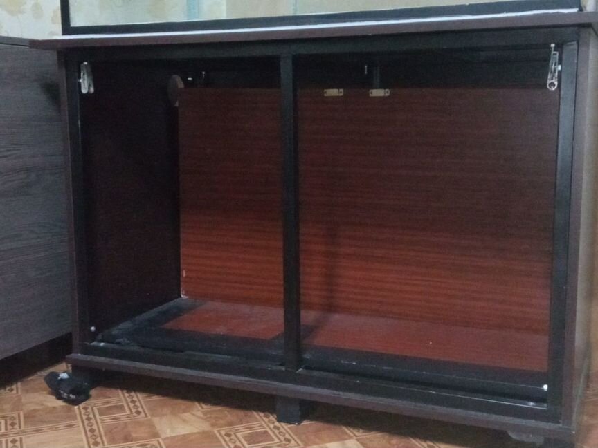 Продам аквариум с тумбой