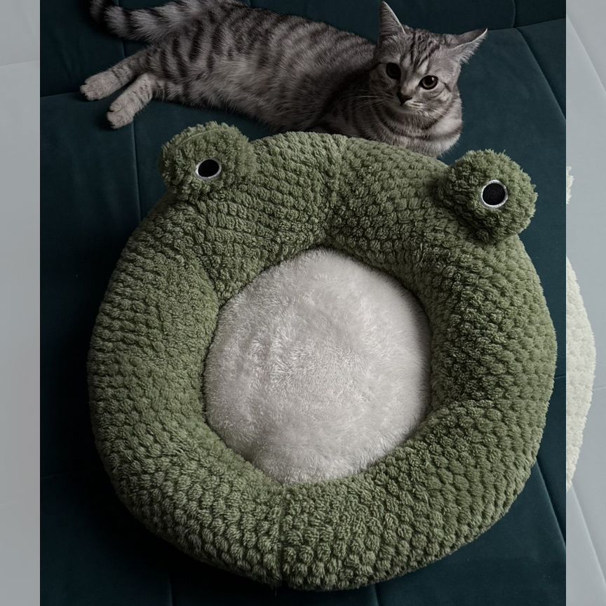 Лежанка для кота