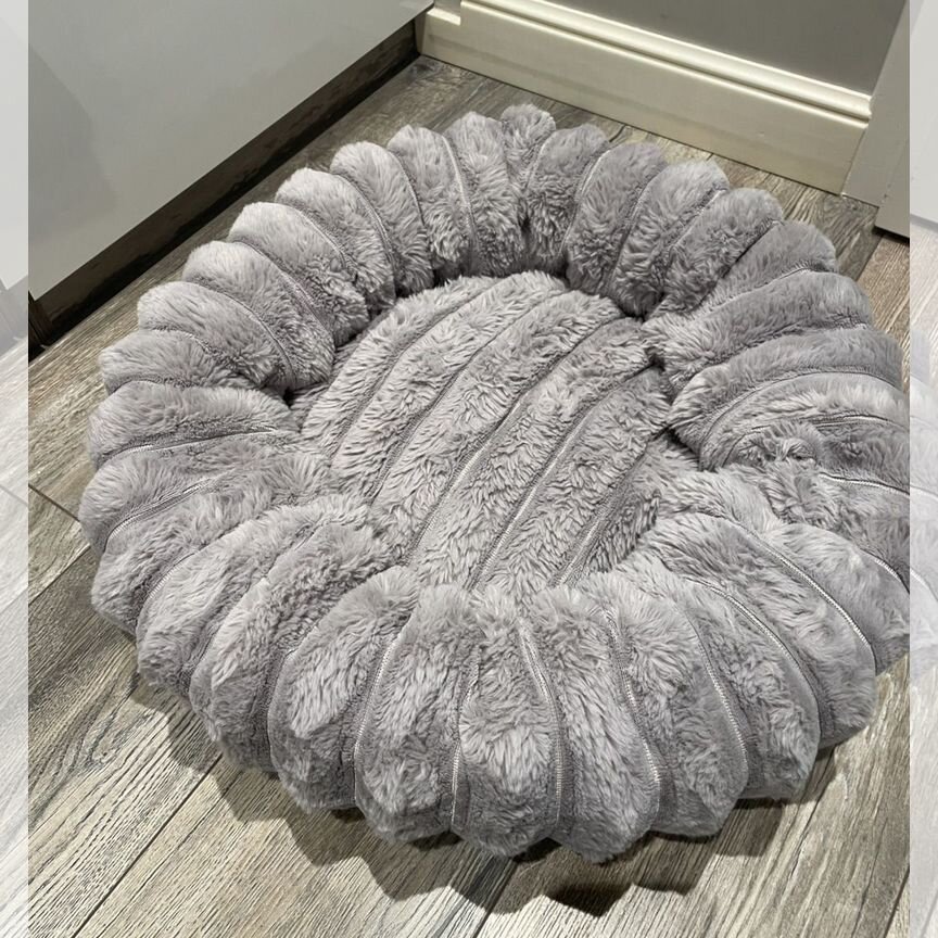 Лежанка для кошек / собак