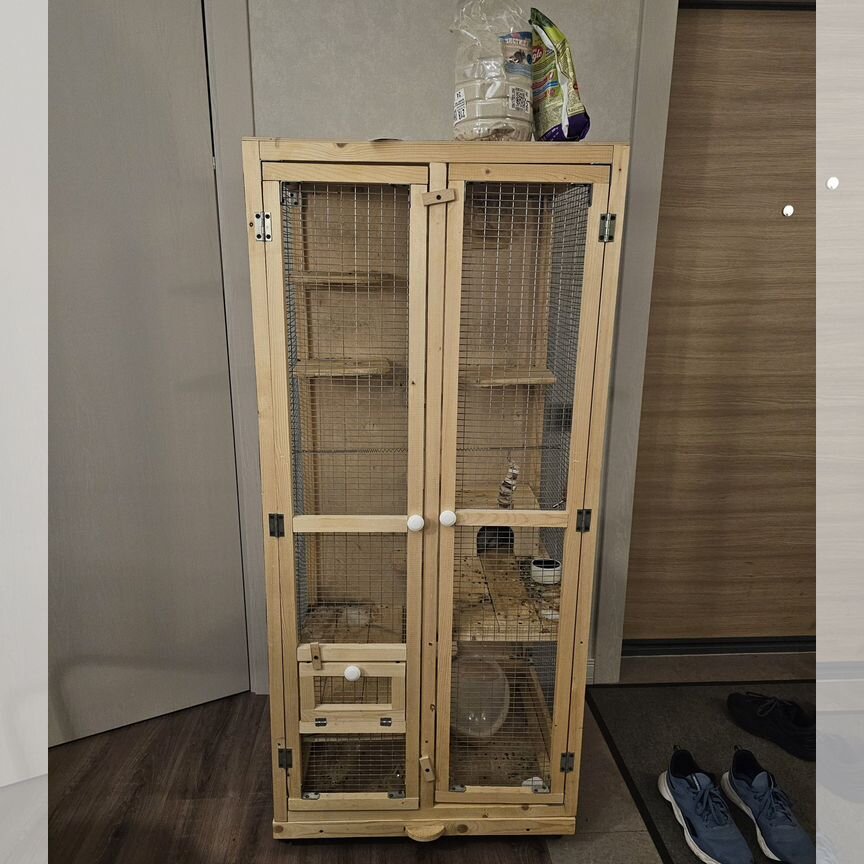 Витрина для шиншилл