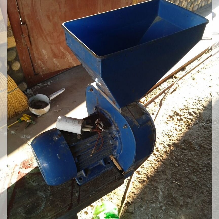 Зернодробилка