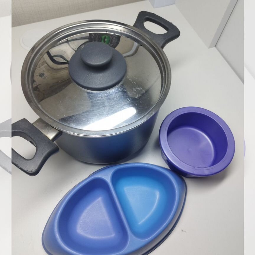 Кастрюля и миски