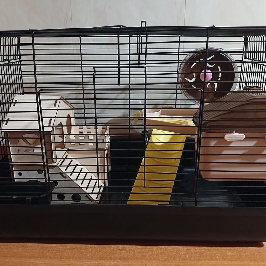 Клетки большие новые с акс. для грызунов