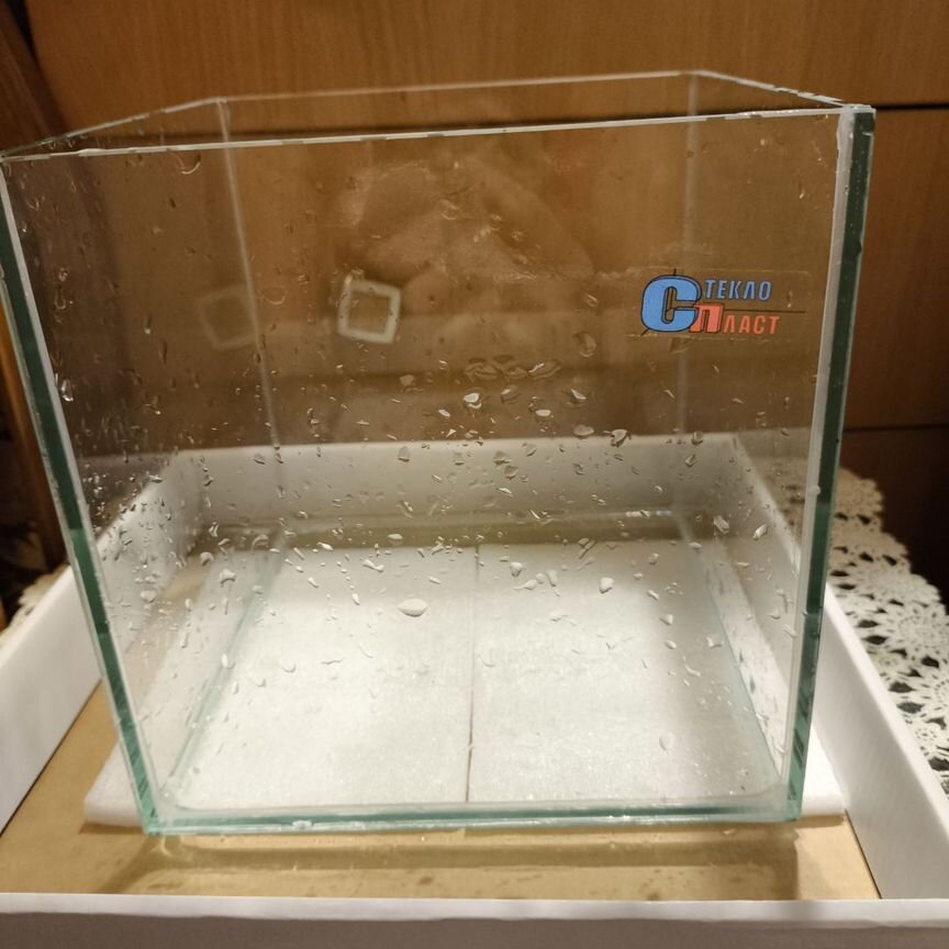 Аквариум с крышкой