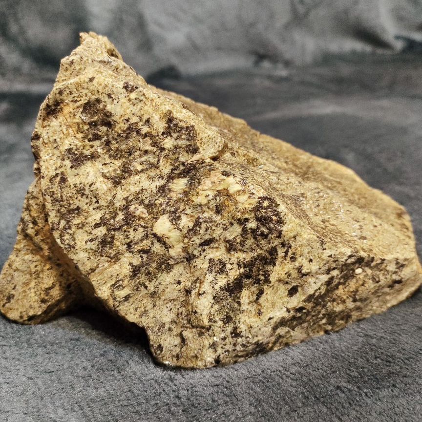 Камень для аквариума