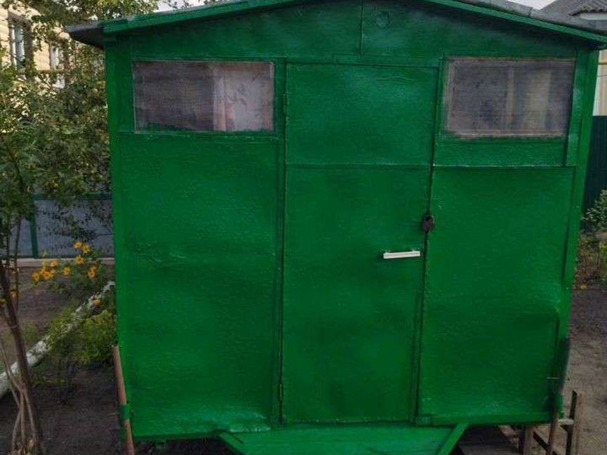 Будка пасечная на колëсах