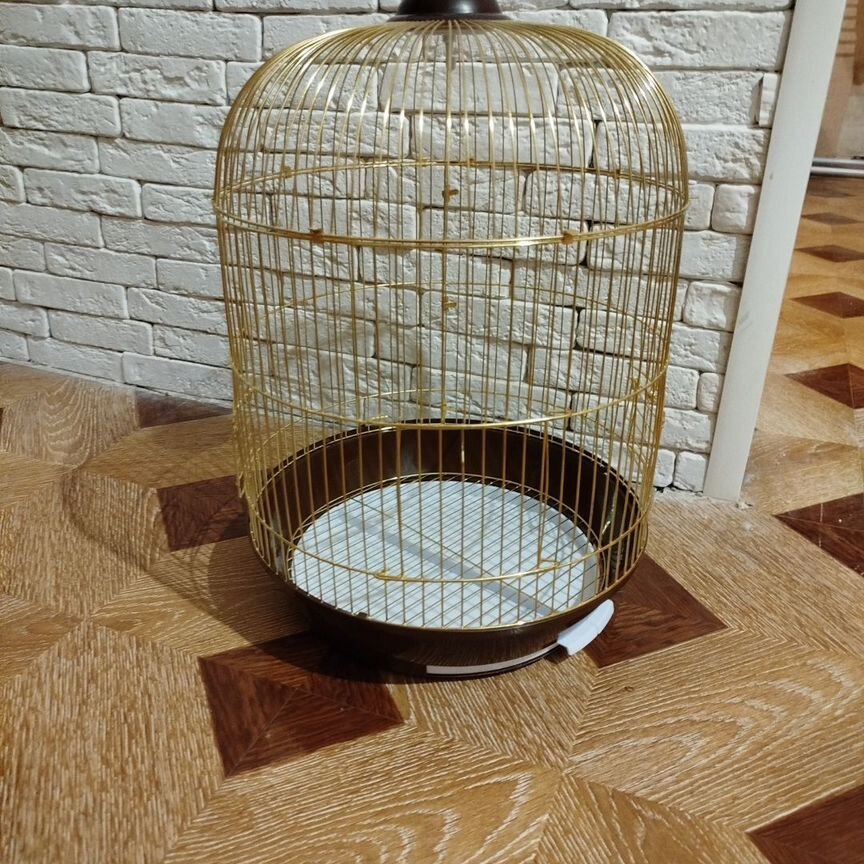 Большая клетка для птиц