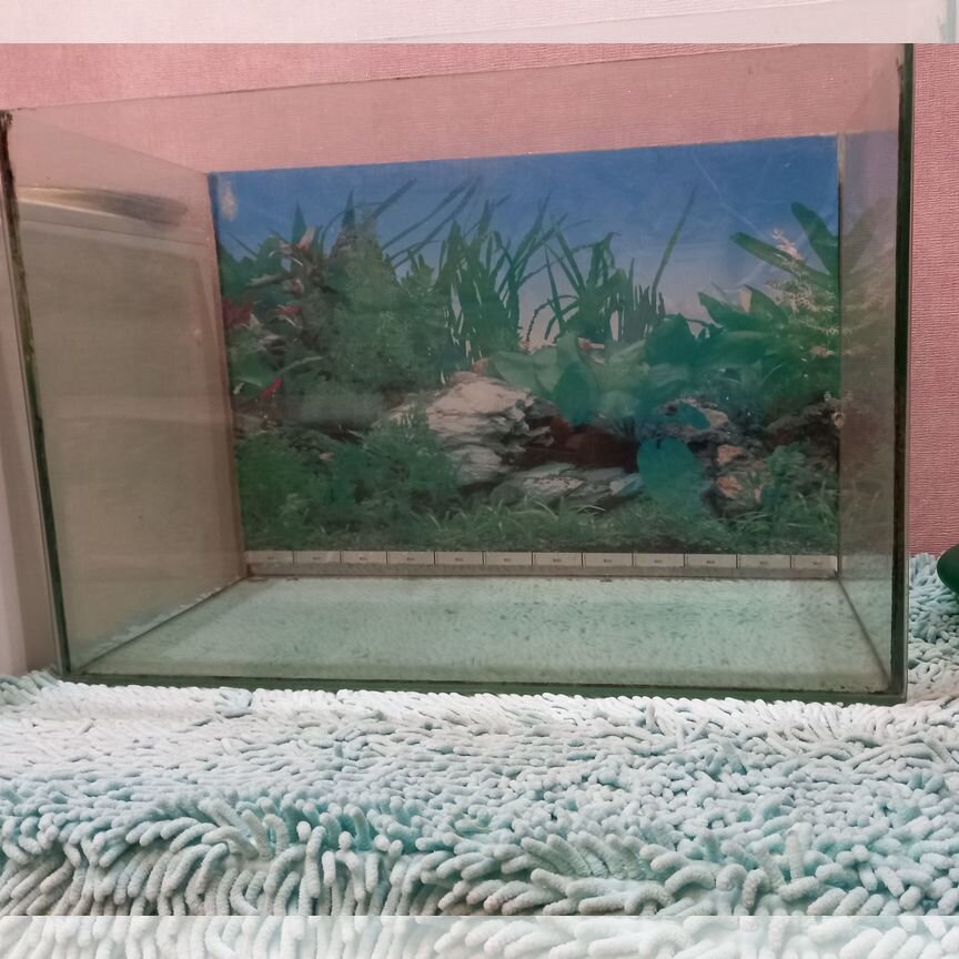 Отдам аквариум