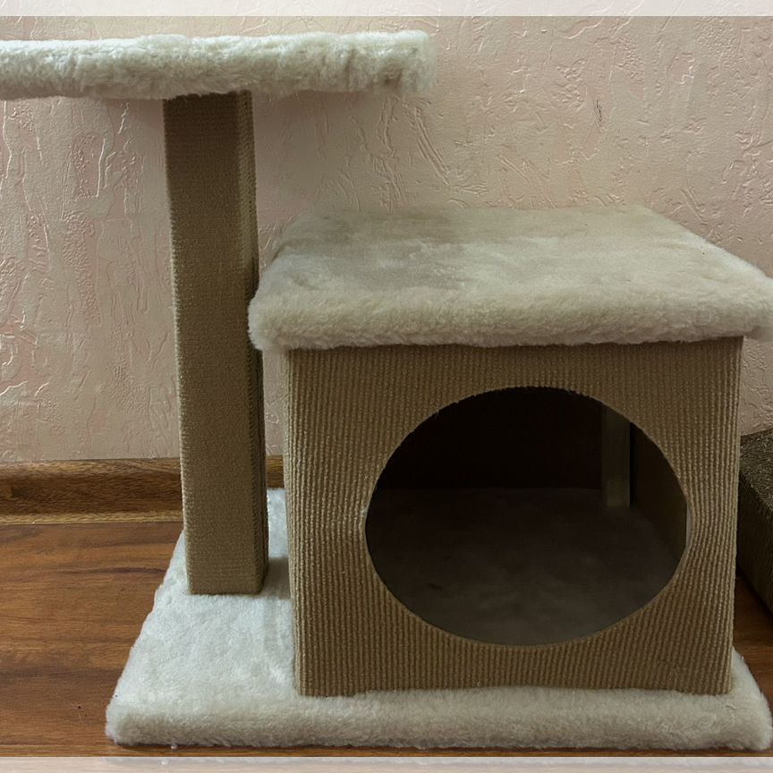 Домик для кошки с когтеточкой новый