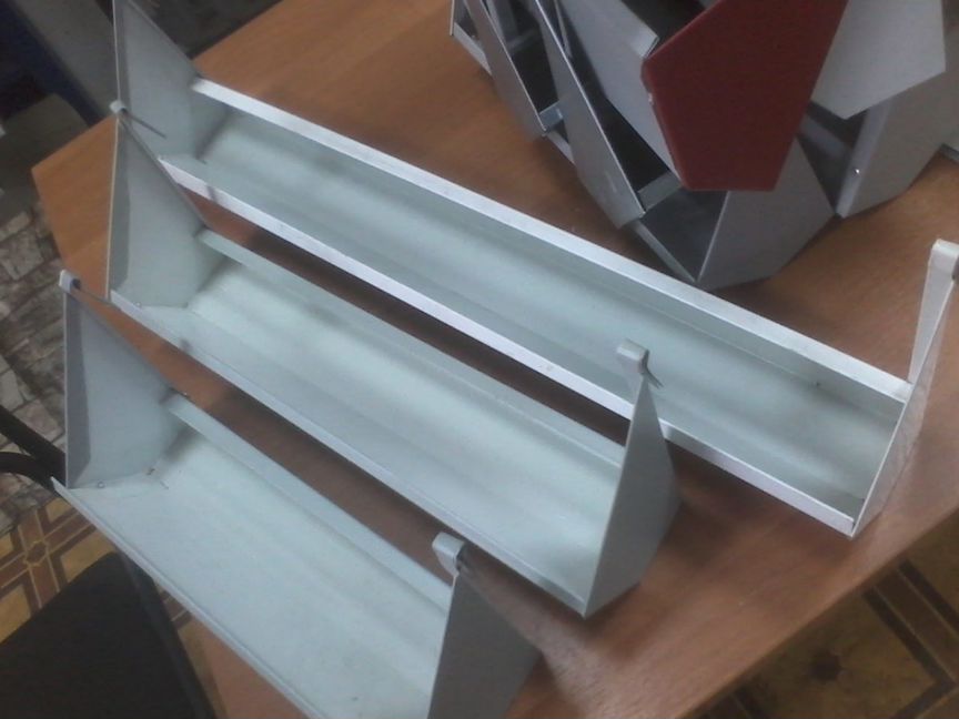 Кормушки для перепелов, кур, уток, гусей, индюшек