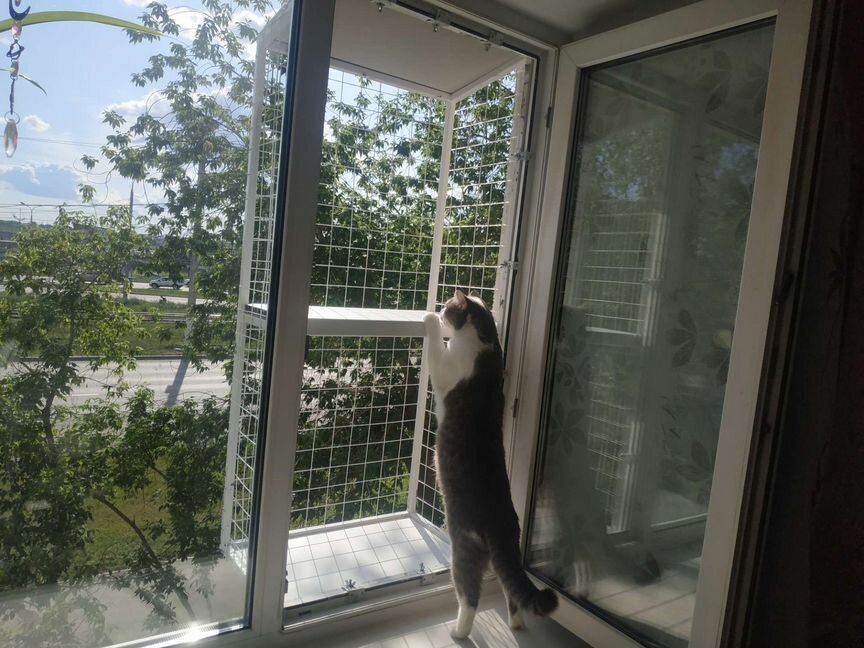 Балкончик для кошки