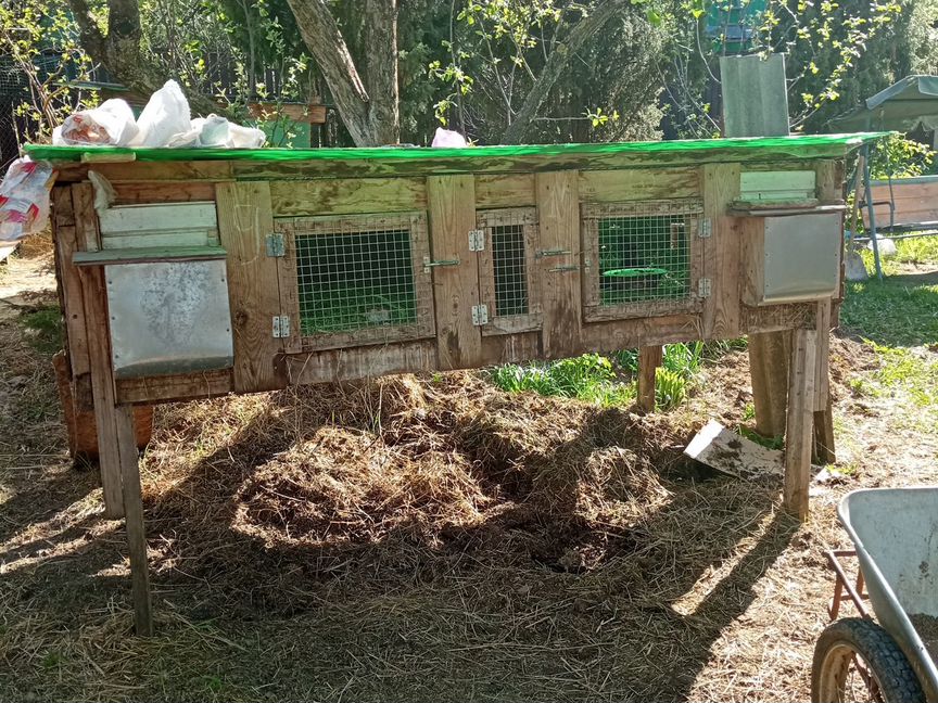 Продаю клетку для кроликов