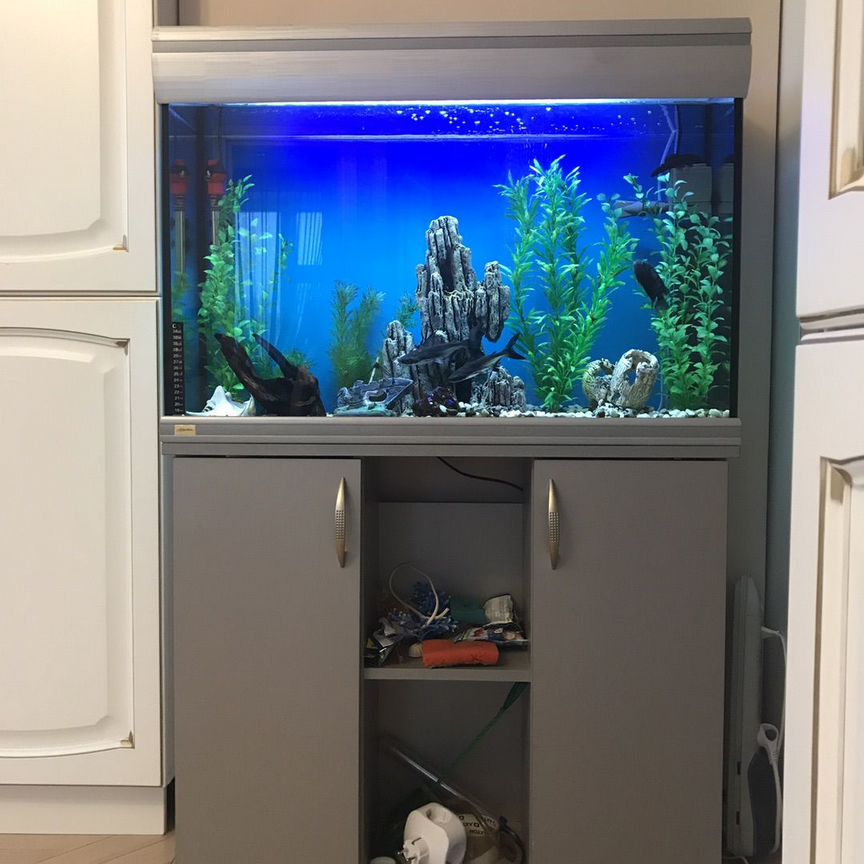 Аквариум с тумбой 150 л