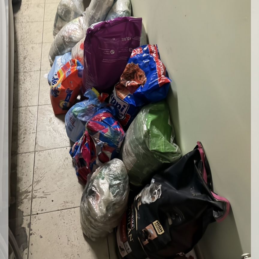 Корм для кошек и собак