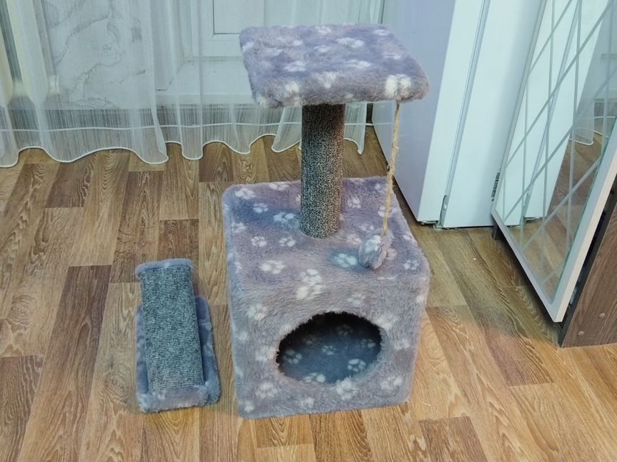 Домик для кошки с когтеточкой. Новая