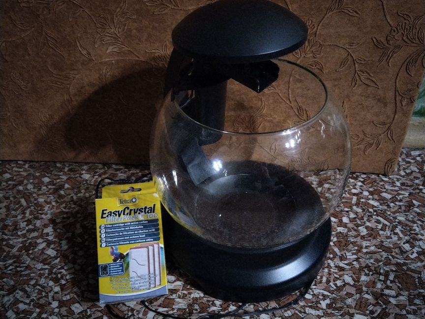 Круглый аквариум с фонтаном, фильтром Ttetra