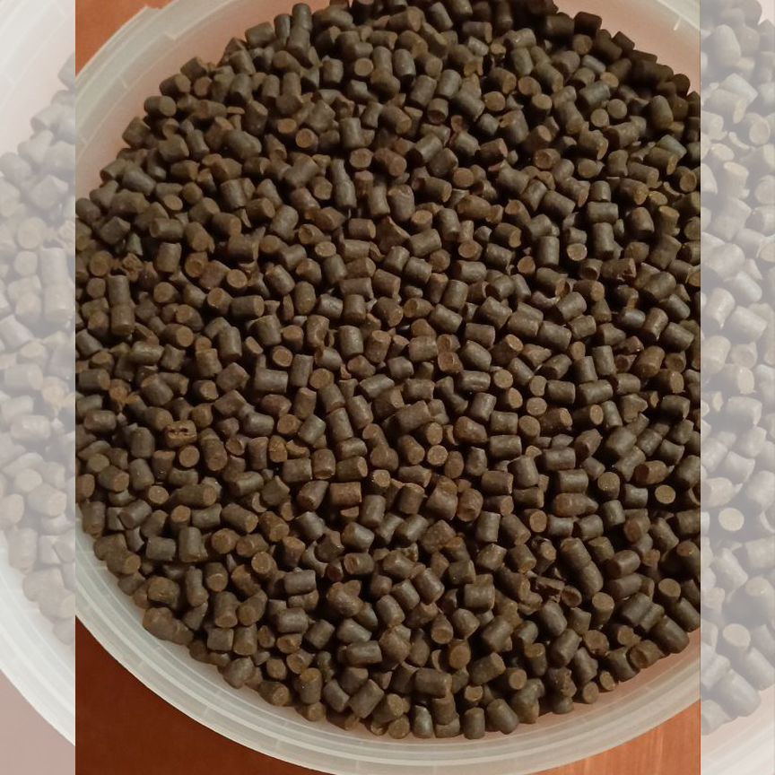Корм для осетровых парод coppens
