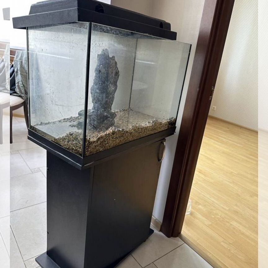 Аквариум с тумбой 100л
