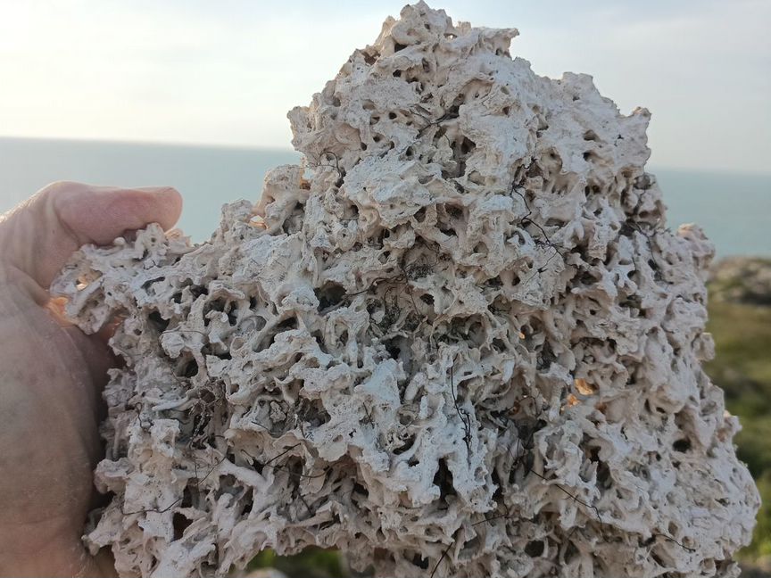 Природный камень для аквариума