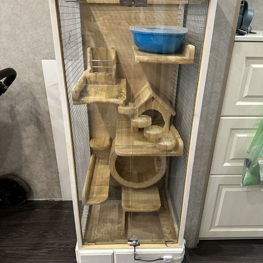 Витрина для шиншилл б/у