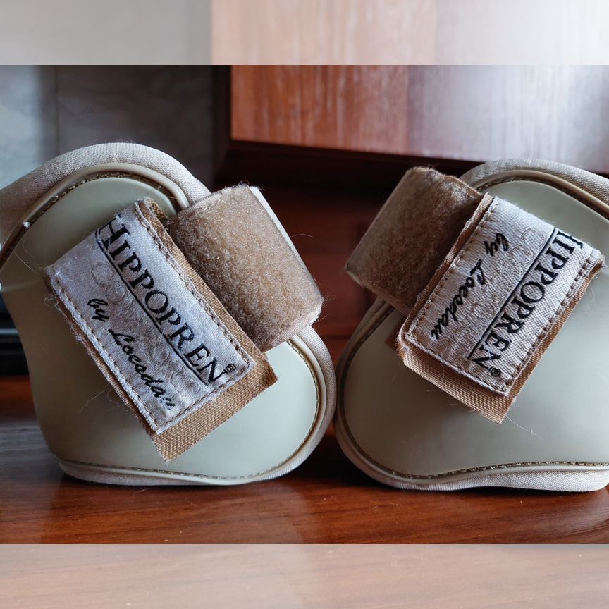 Ногавки задние для лошади