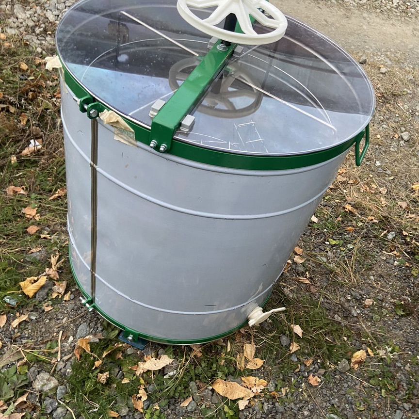 Медогонка 4 рамочная