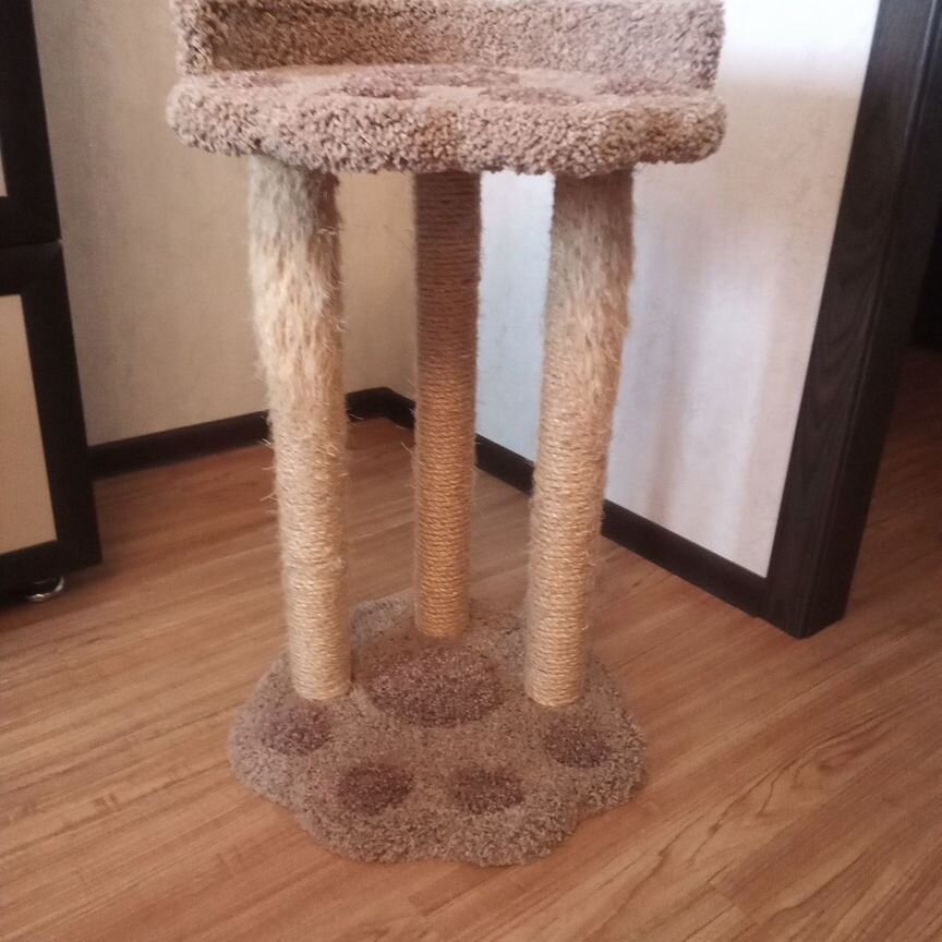 Продаю когтеточку-лежанку б\у в хорошнм состоянии