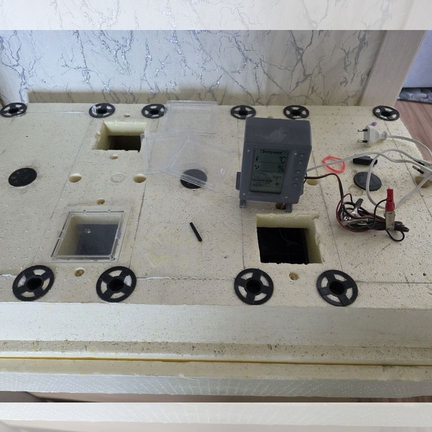 Инкубатор для яиц автоматический переворот