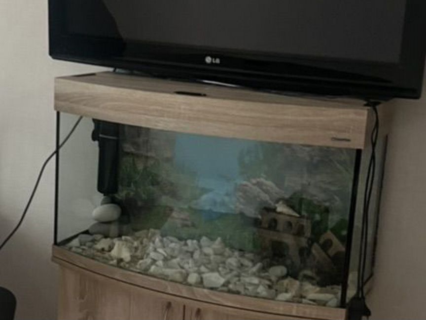 Аквариум с тумбой