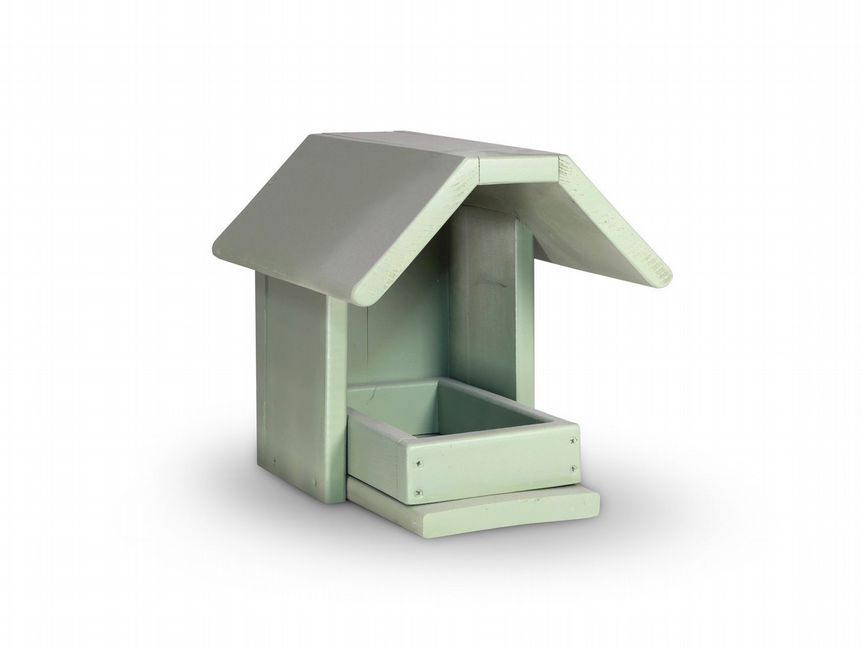 Кормушка для птиц из дерева невысокая