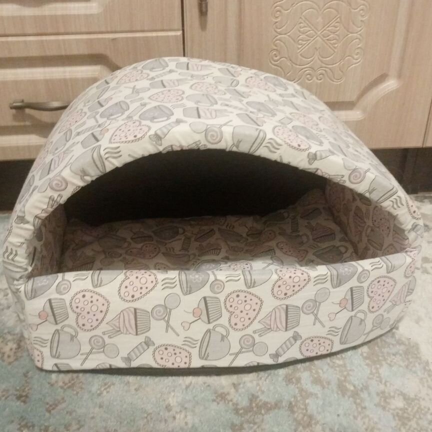 Лежанка для кошки