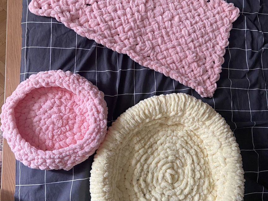 Вязаные изделия ручной работы