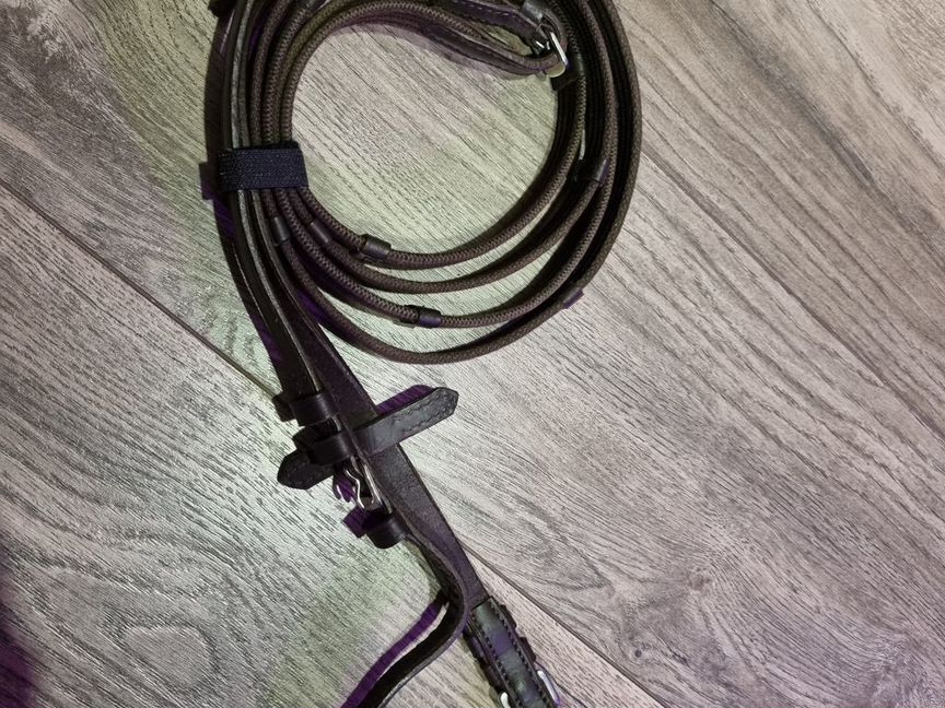 Повод тесмяной с нашивками