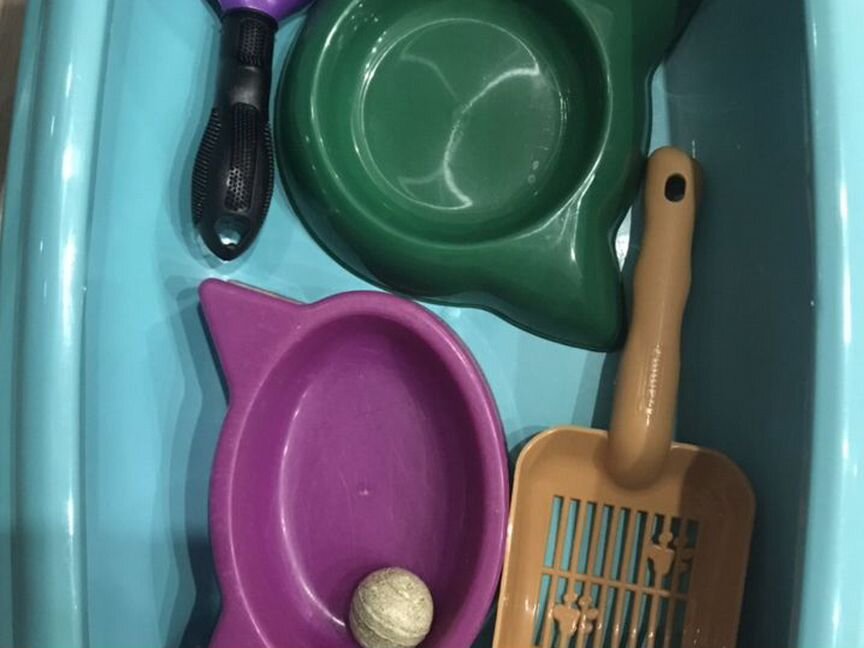 Миски, лоток, лопатка, расческа для кошки собачки