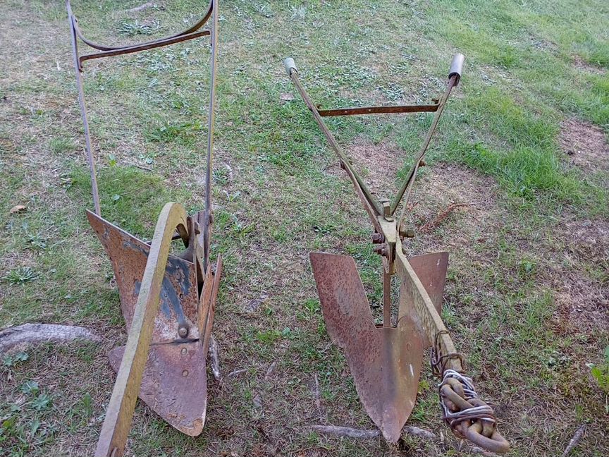 Плуг. Окучник конский