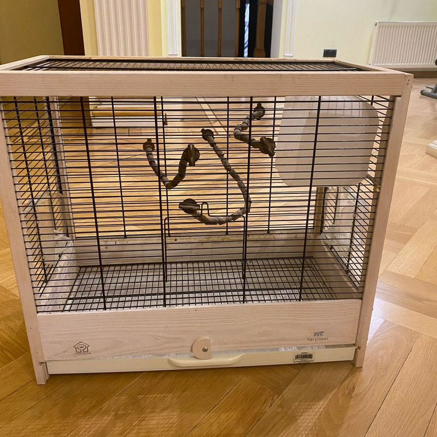 Большая клетка для птиц