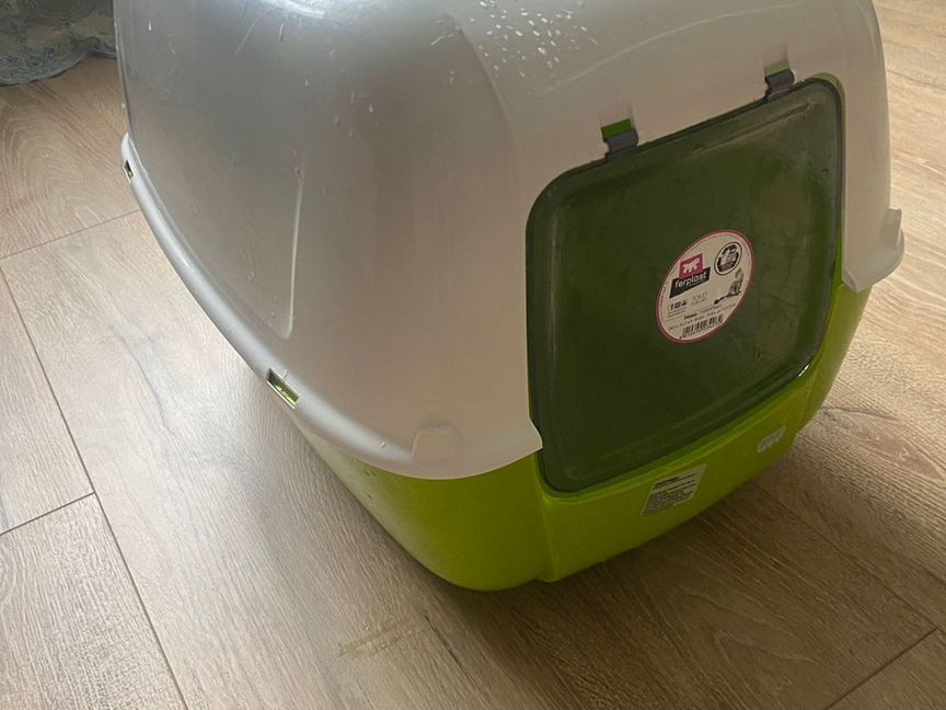 Кошачий туалет закрытый