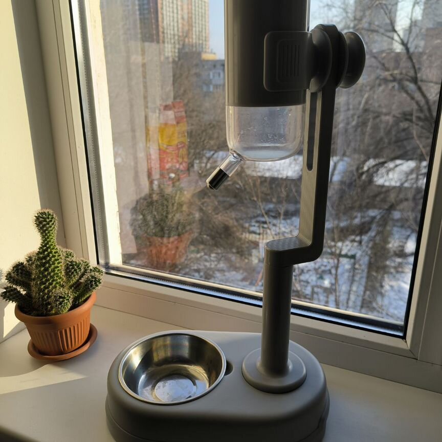 Поилка для собак сухие усы