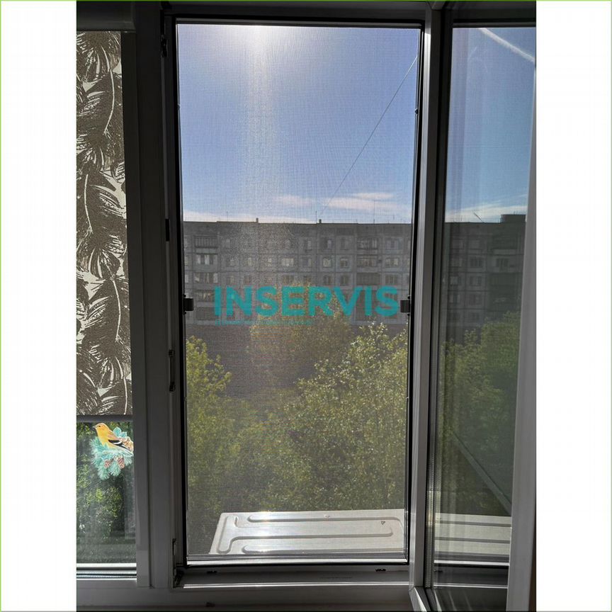 Защитная москитная сетка