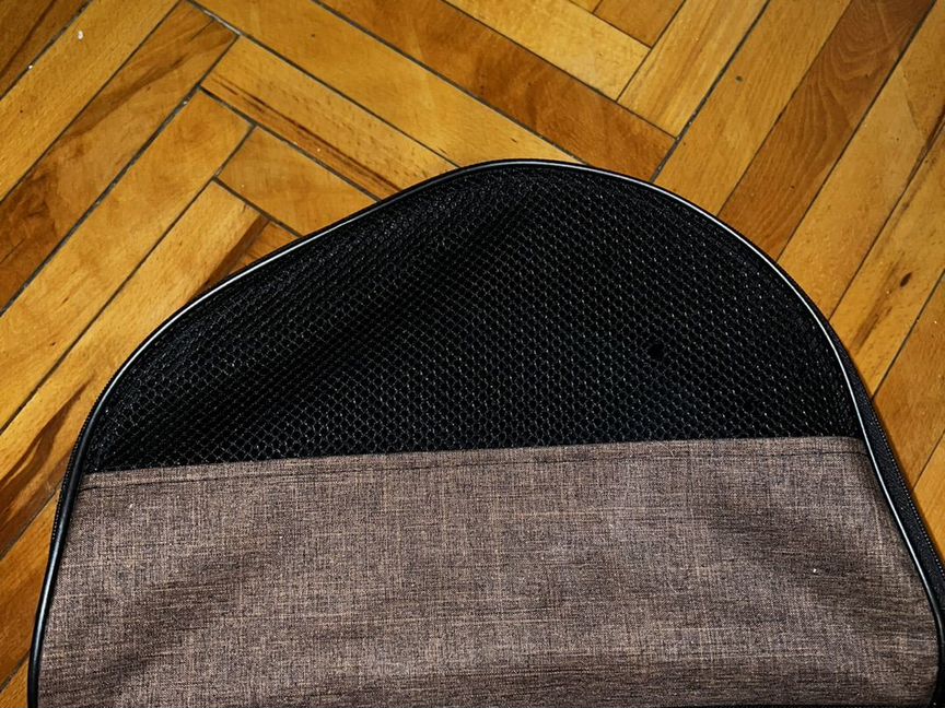 Переноска для маленьких собак и кошек