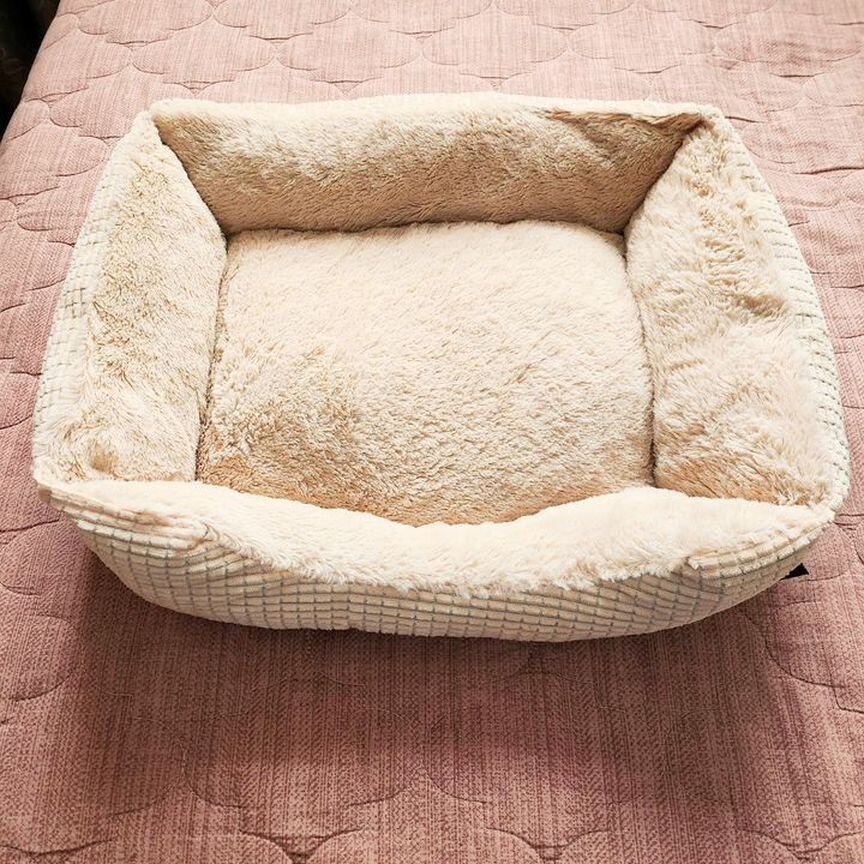 Лежанка для котика